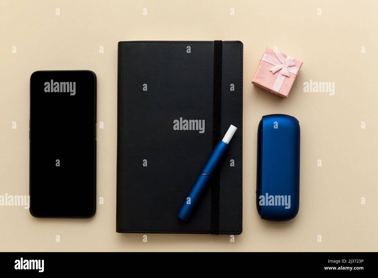 Iqos box hi-res stock photography and images - Alamy