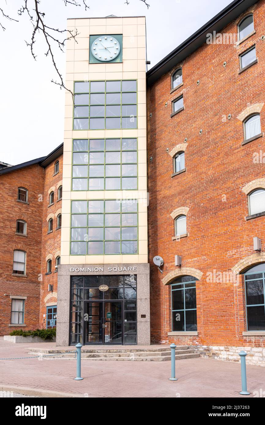 Entrance to the Dominion Square building. A new glass structure with a ...