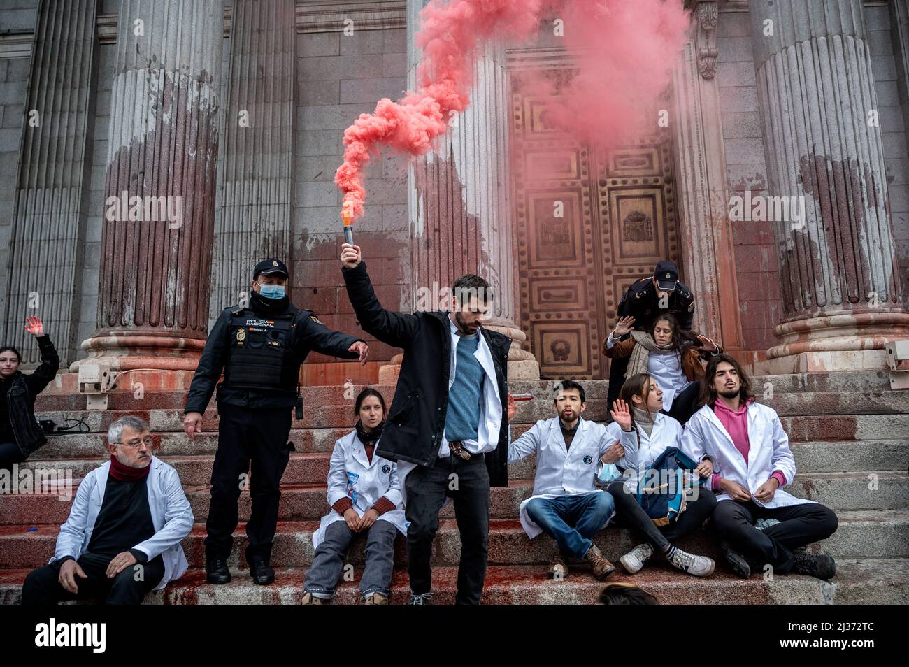 Scientists rebellion hi-res stock photography and images - Alamy