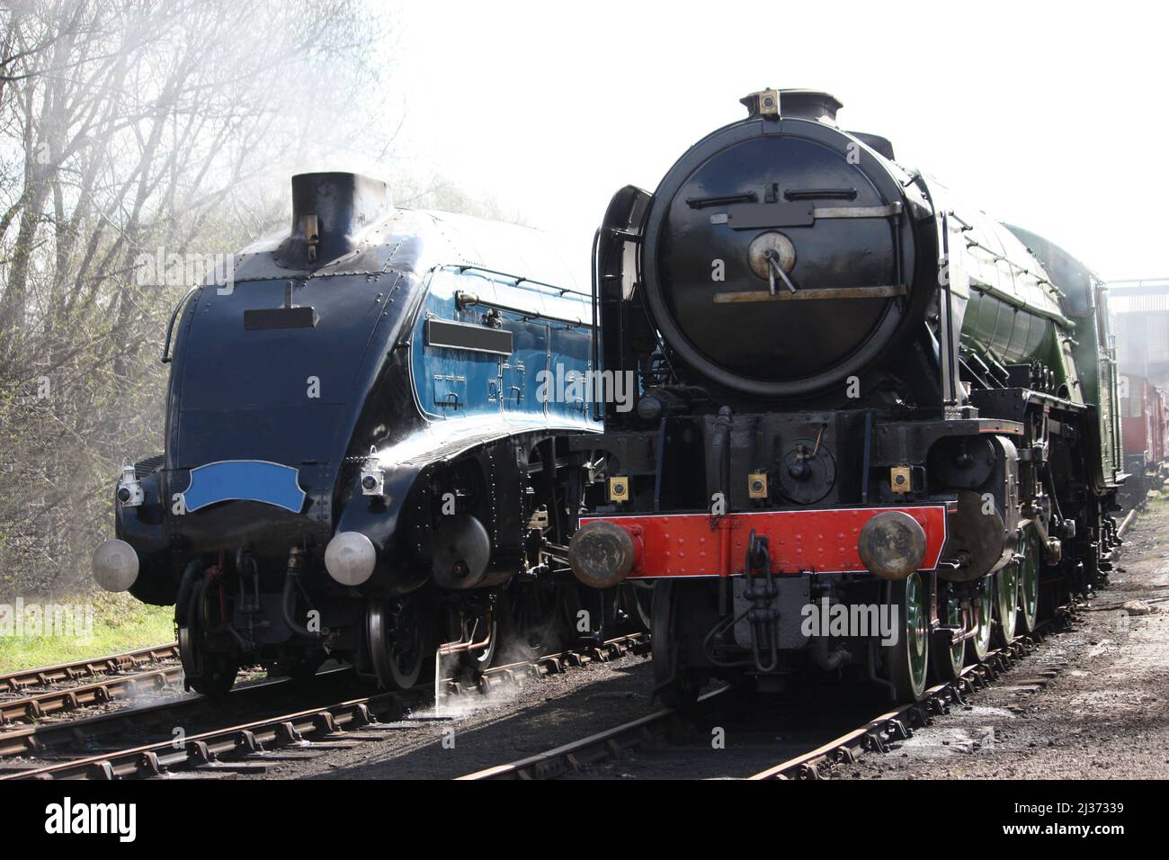 Pair of locomotives hi-res stock photography and images - Alamy