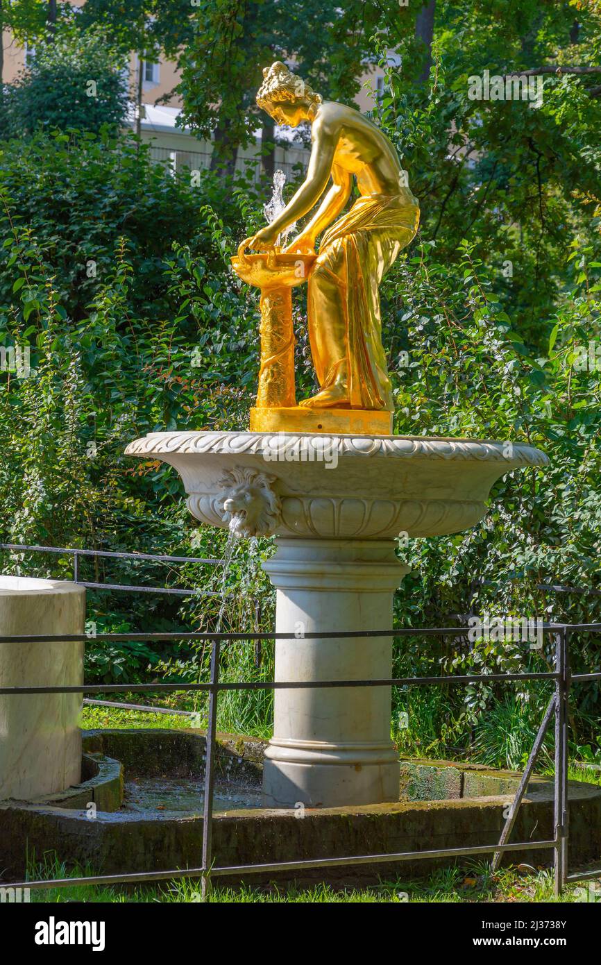 Water nymph statue hi-res stock photography and images - Alamy