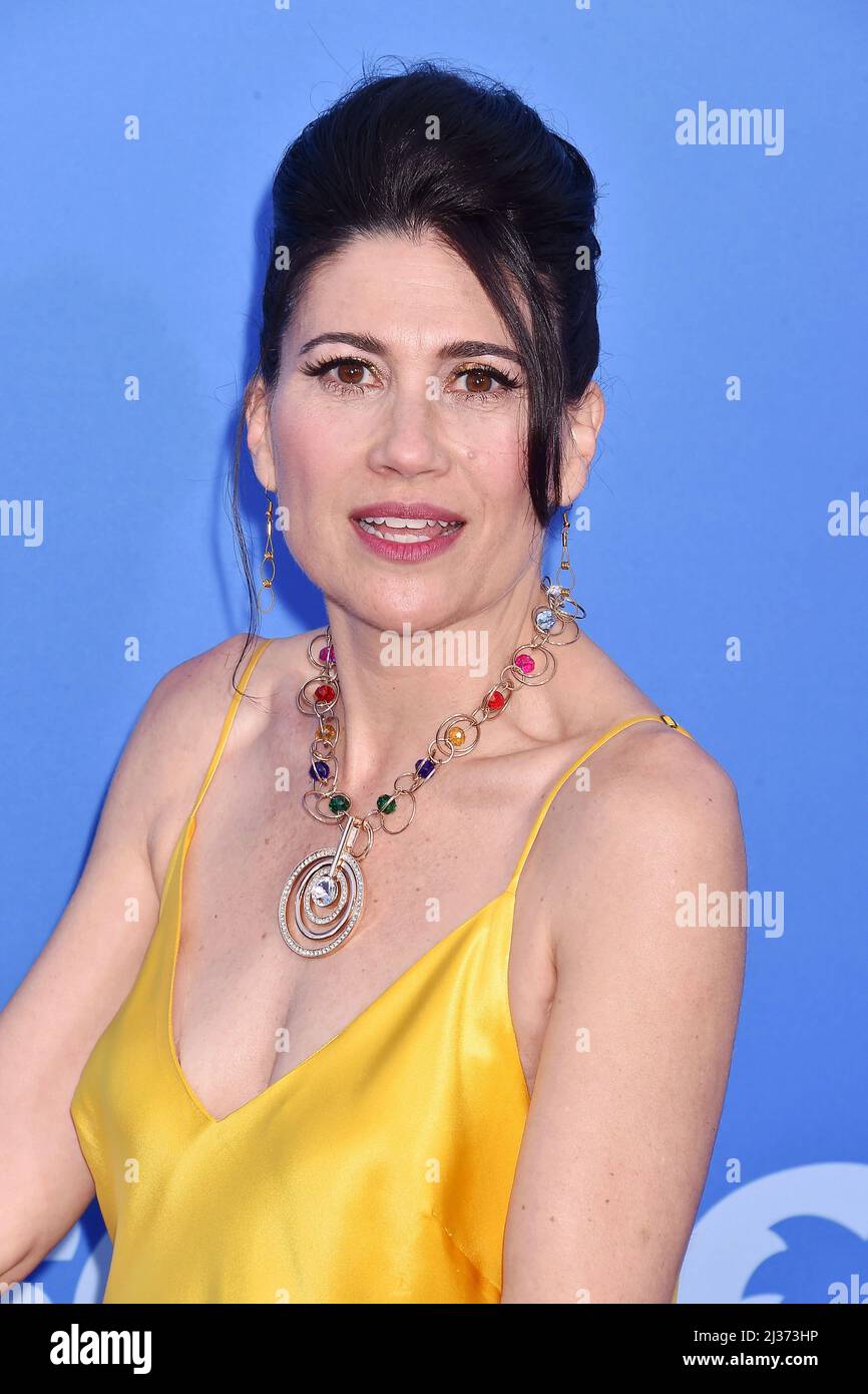 LOS ANGELES, CA - APRIL 05: Colleen O’Shaughnessey attends the Los ...