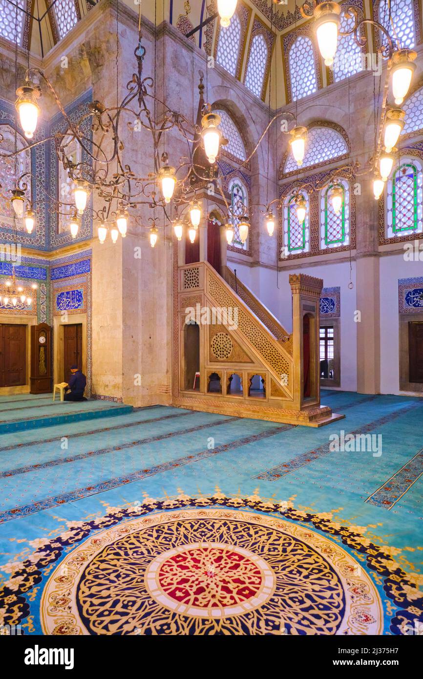 A look at the large, circular, round abstract pattern in the blue ...