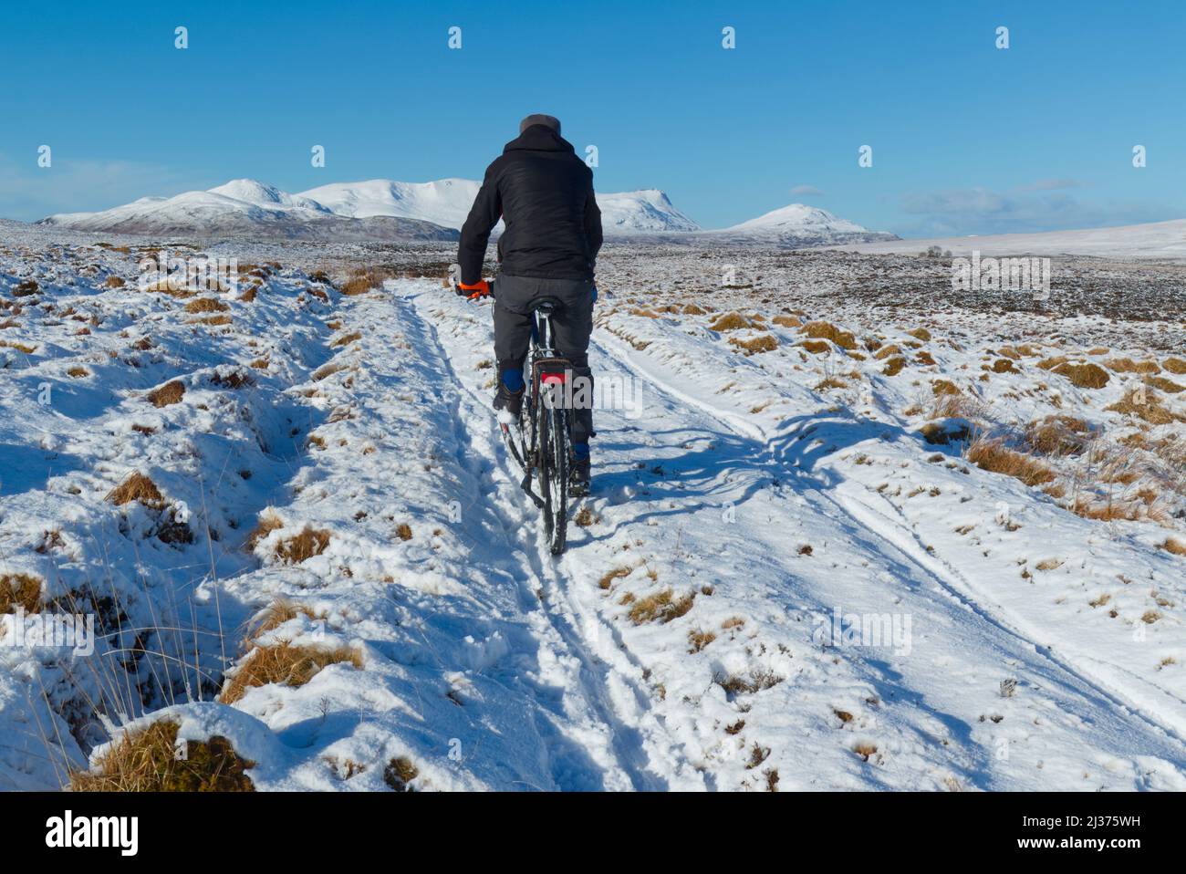 Cycling on remote trail hi-res stock photography and images - Alamy