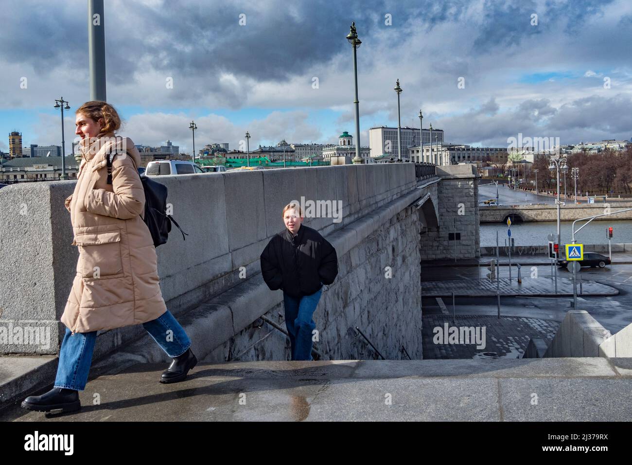 Russia, Moscow. Local residents on a street Stock Photo - Alamy