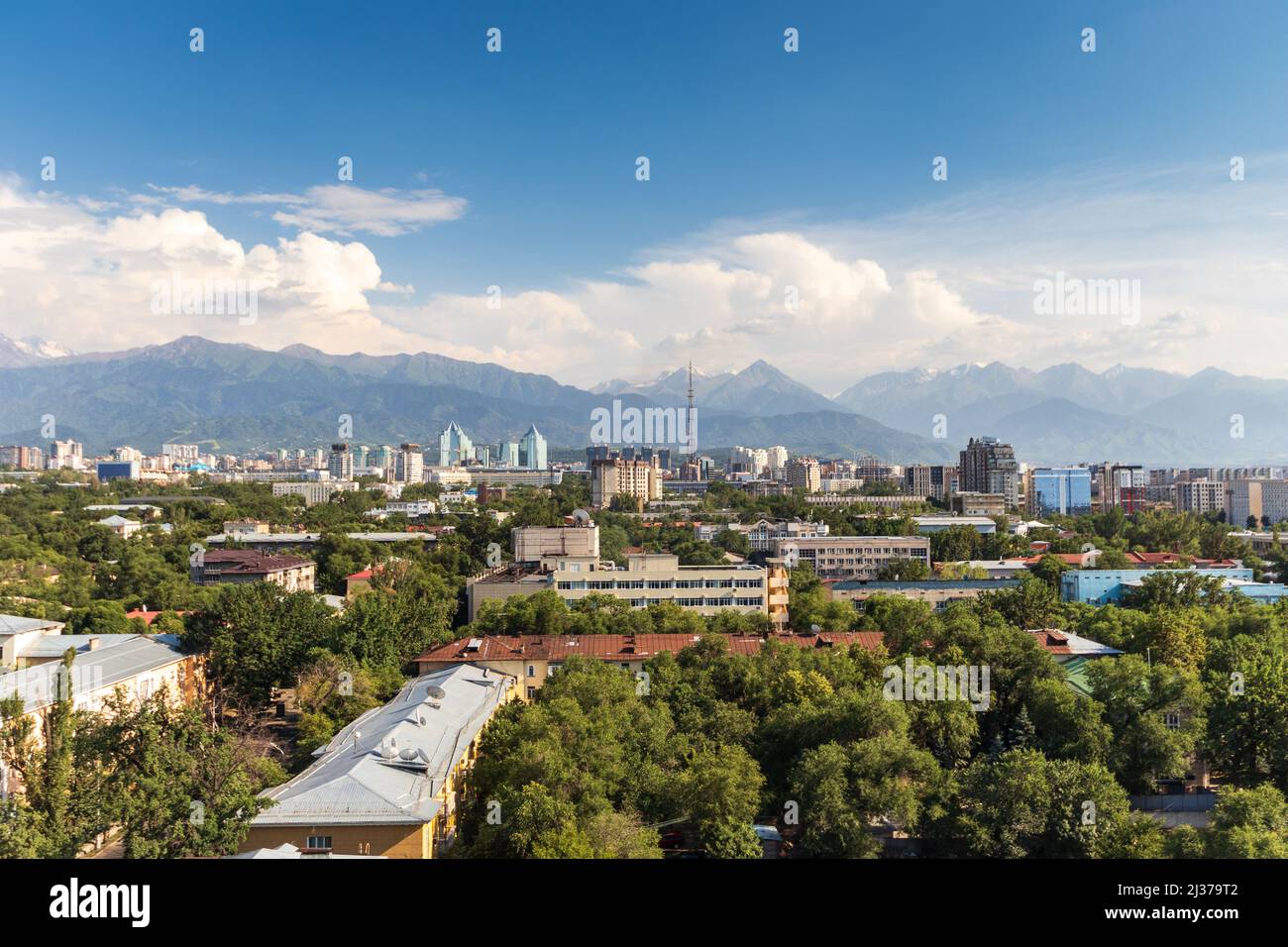 Aerial view city surrounded mountains hi-res stock photography and ...
