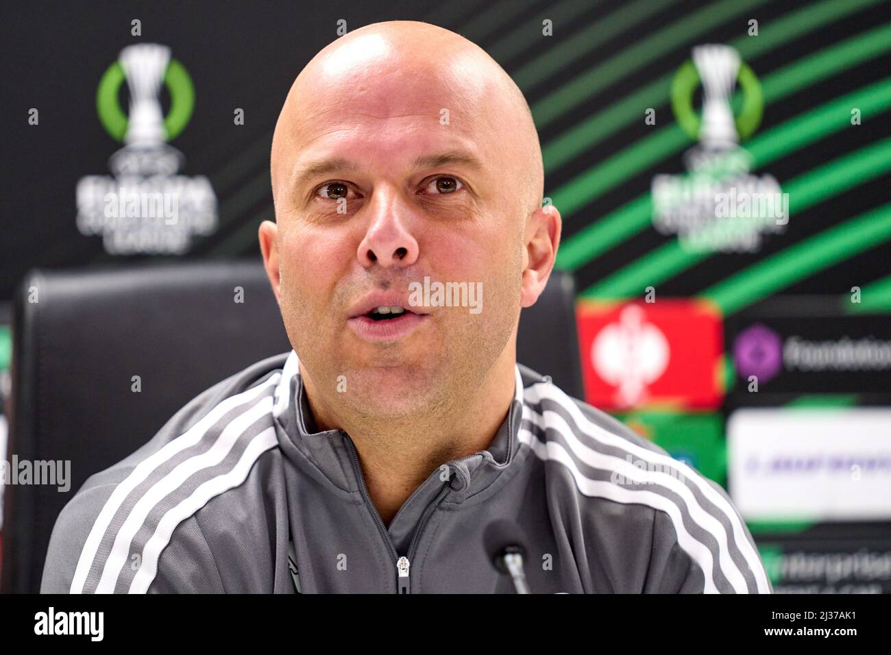 Rotterdam - (l-r) Feyenoord coach Arne Slot during the press conference ...