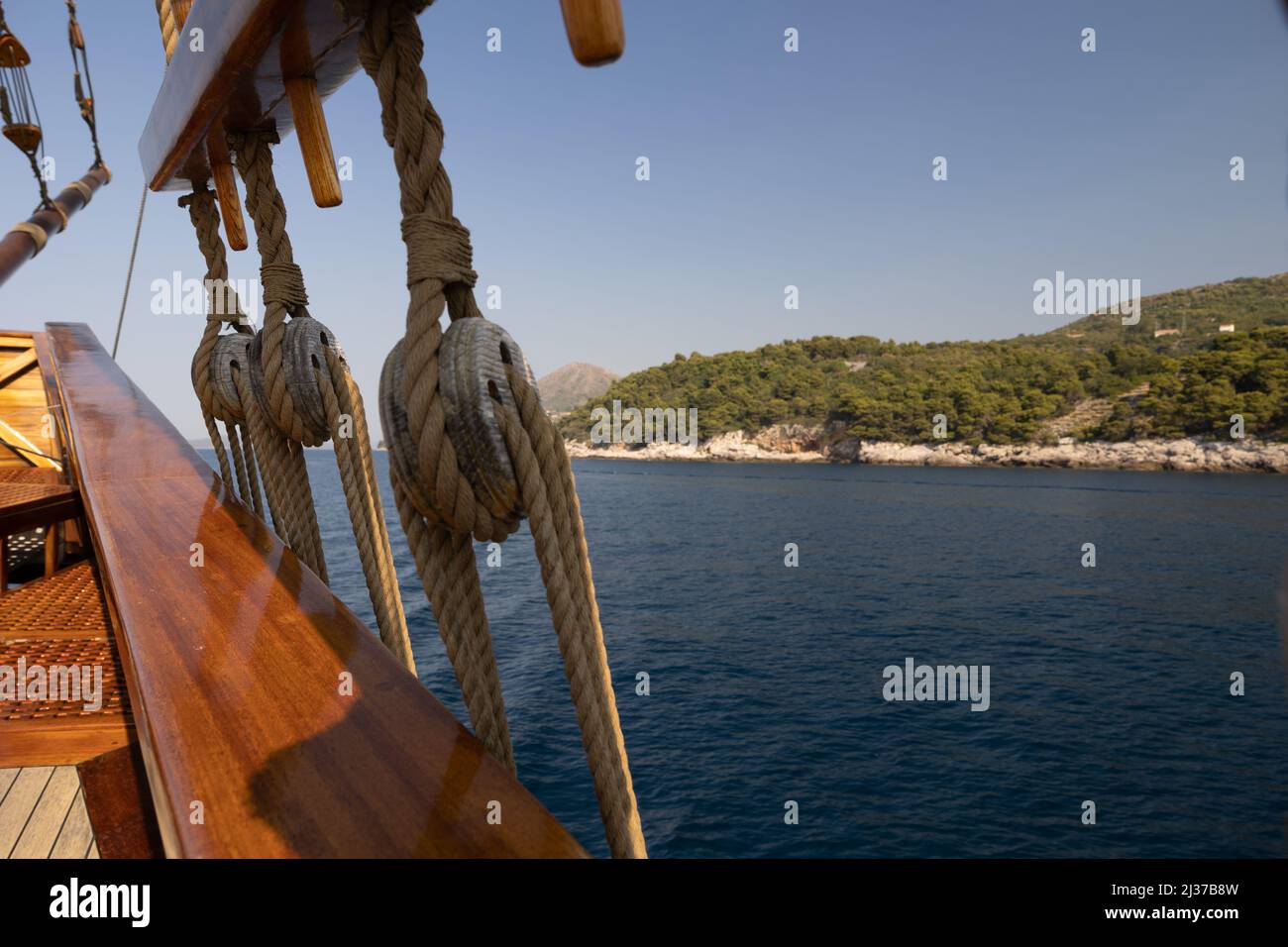 The beautiful boat rope and pulley on the Karaka boat of Dubrovnik ...