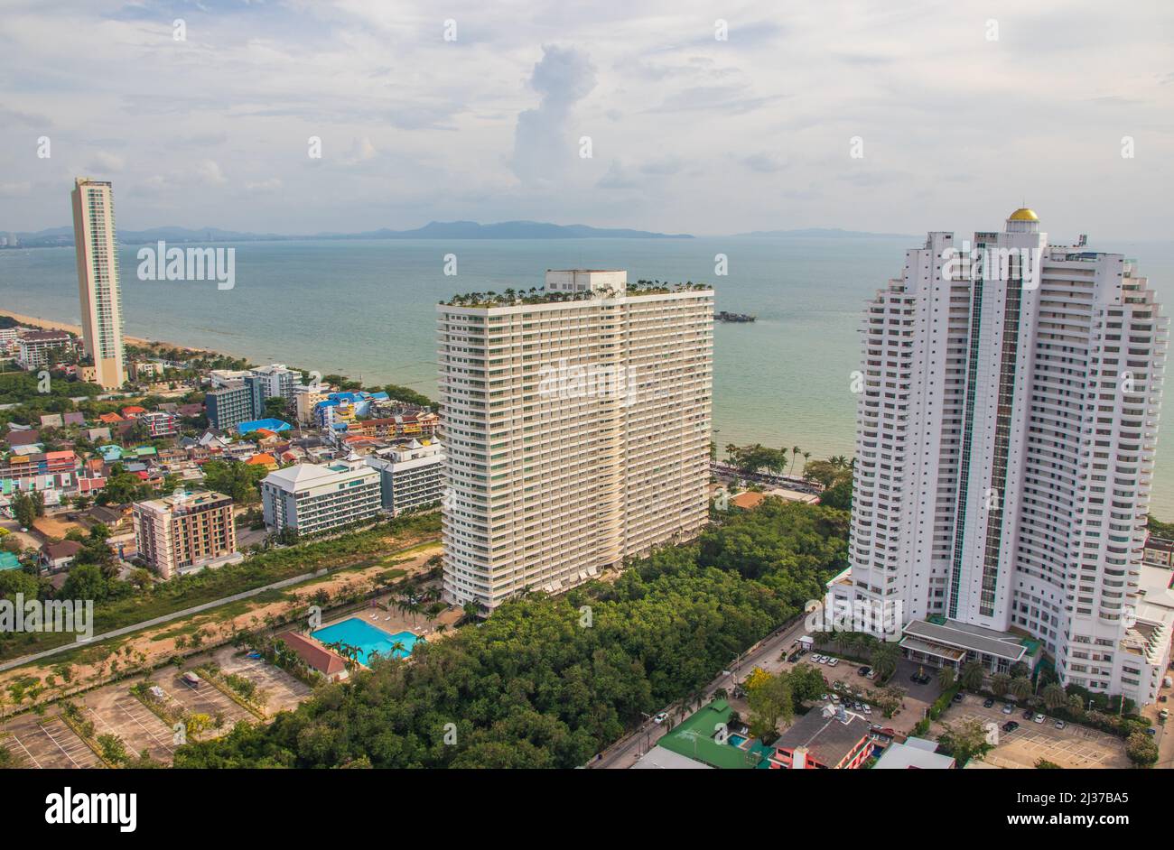 50 floors buildings hi-res stock photography and images - Alamy