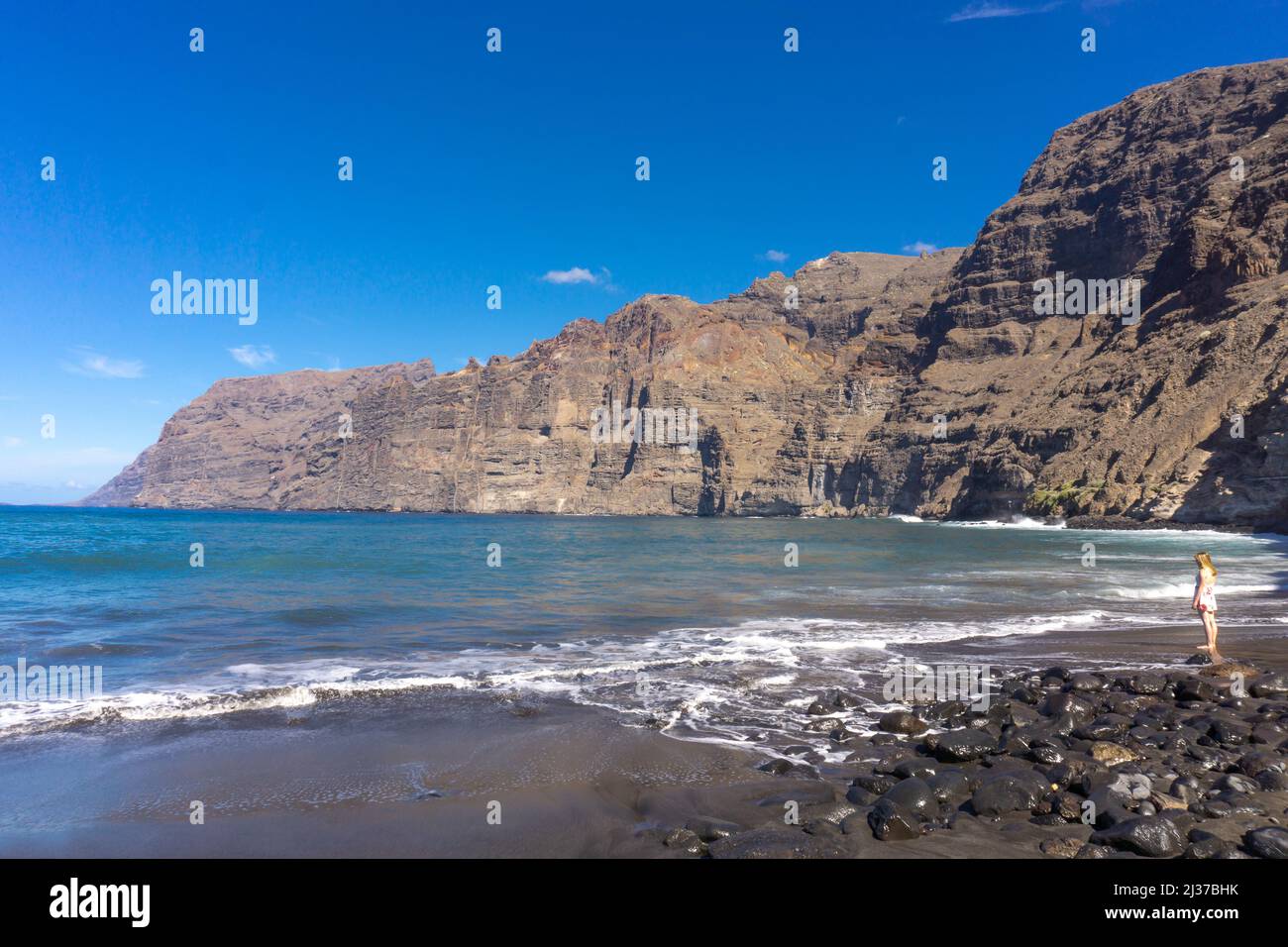 The cliffs at Los Gigantes, Acantilados de Los Gigantes. Los Gigantes ...