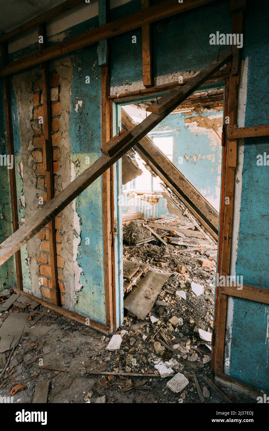 Chernobyl house hi-res stock photography and images - Alamy