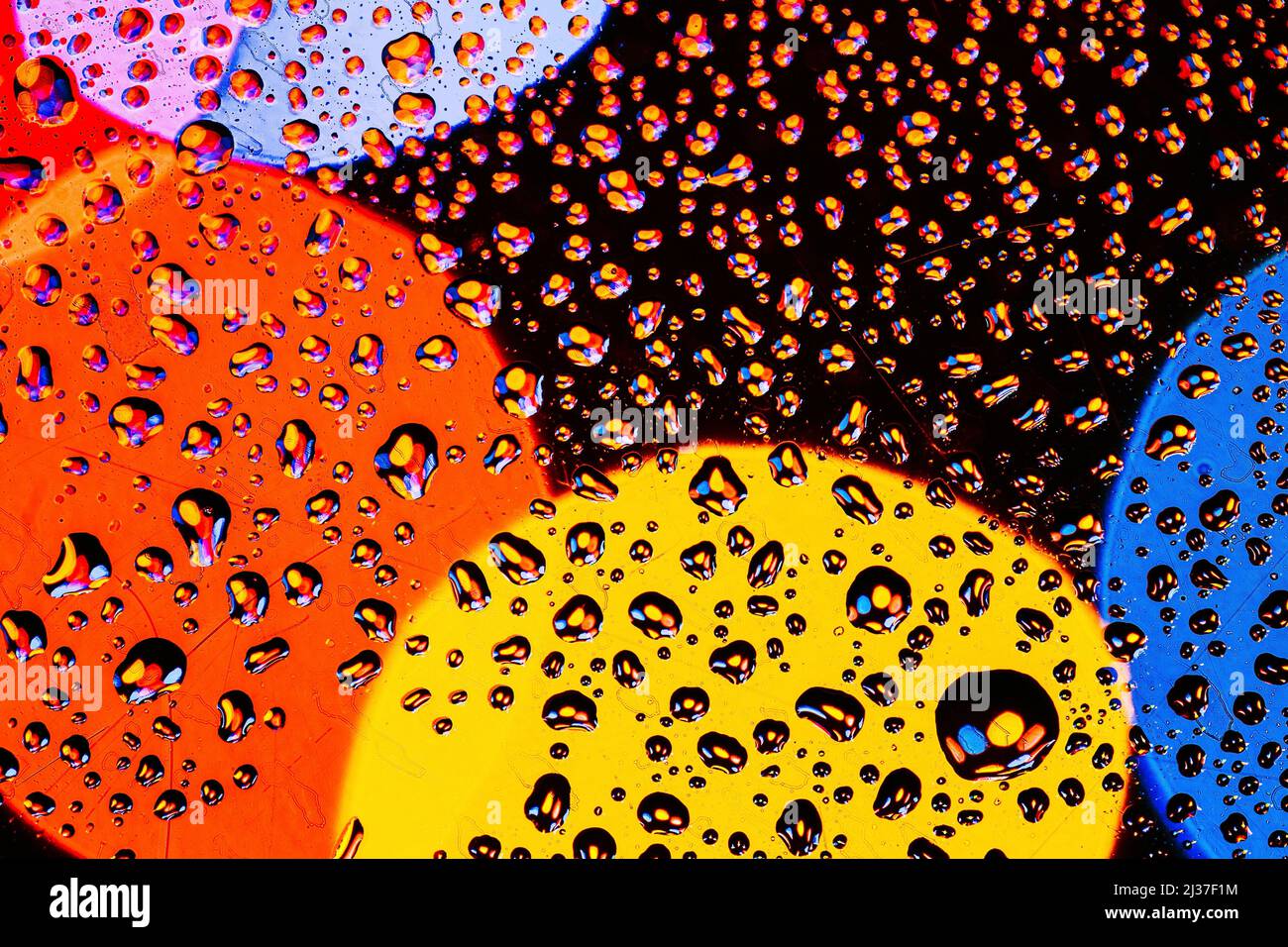 Red orange street light hi-res stock photography and images - Alamy