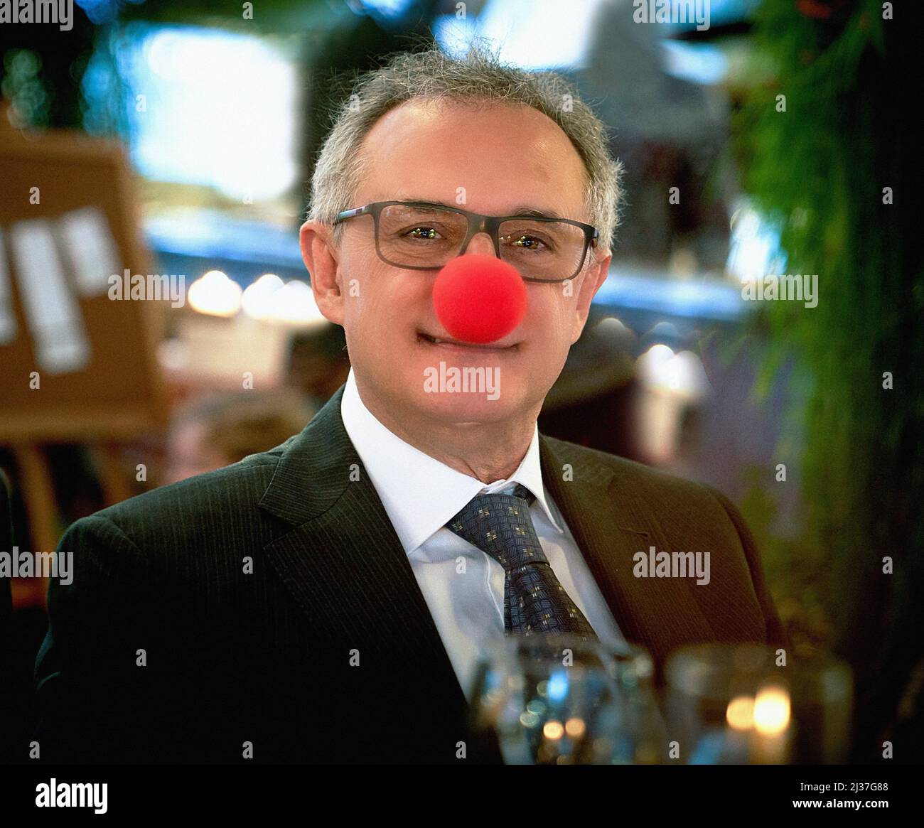 Nose gesture hi-res stock photography and images - Alamy