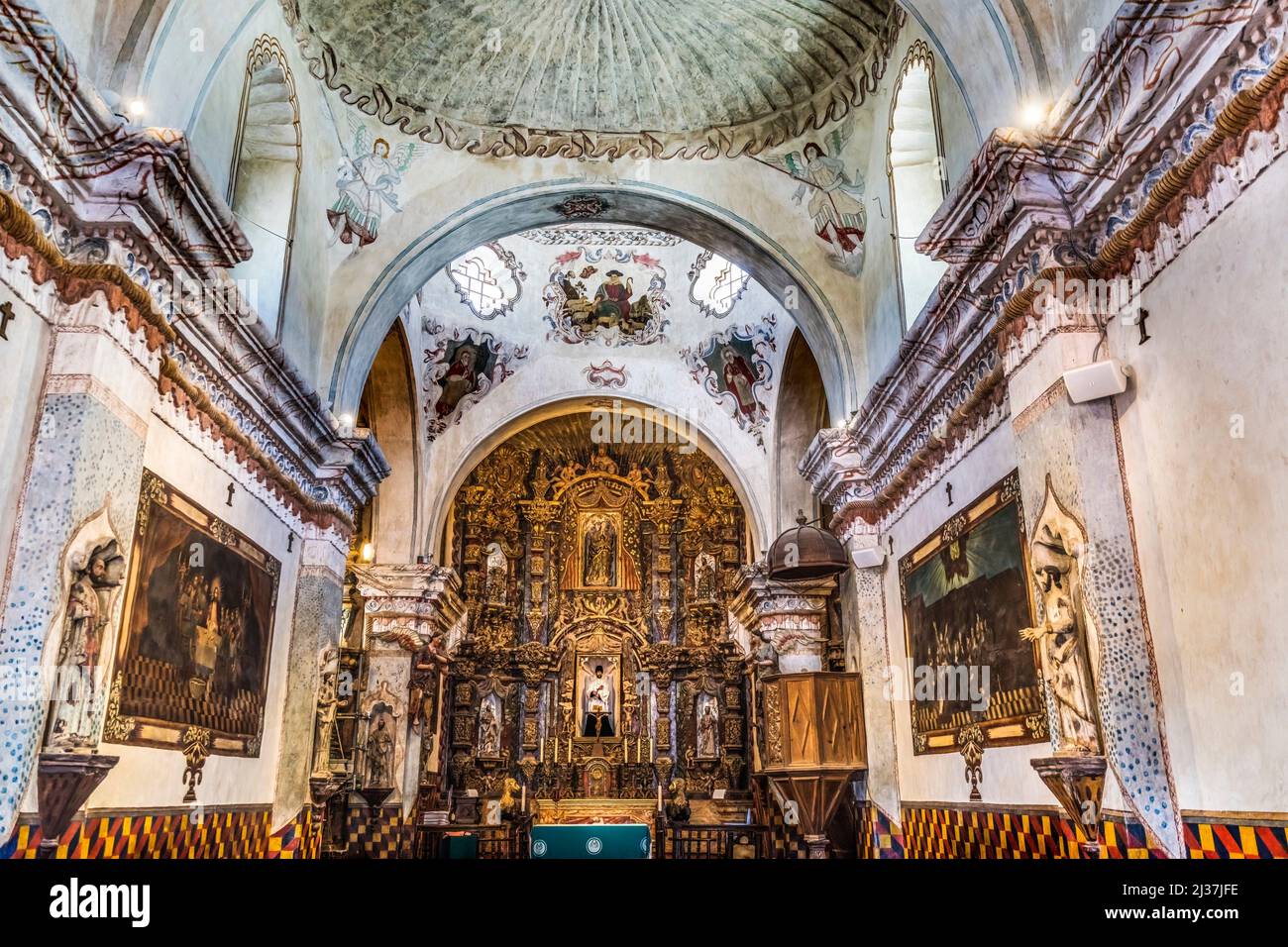 Example of spanish colonial architecture hi-res stock photography and ...