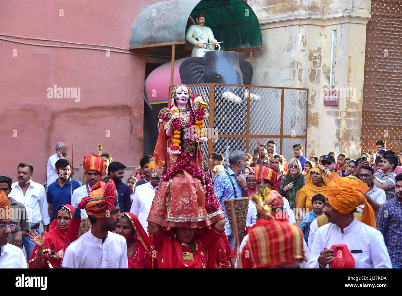 Gangaur mata sawari hi-res stock photography and images - Alamy
