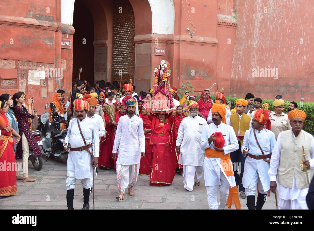 Gangaur mata sawari hi-res stock photography and images - Alamy