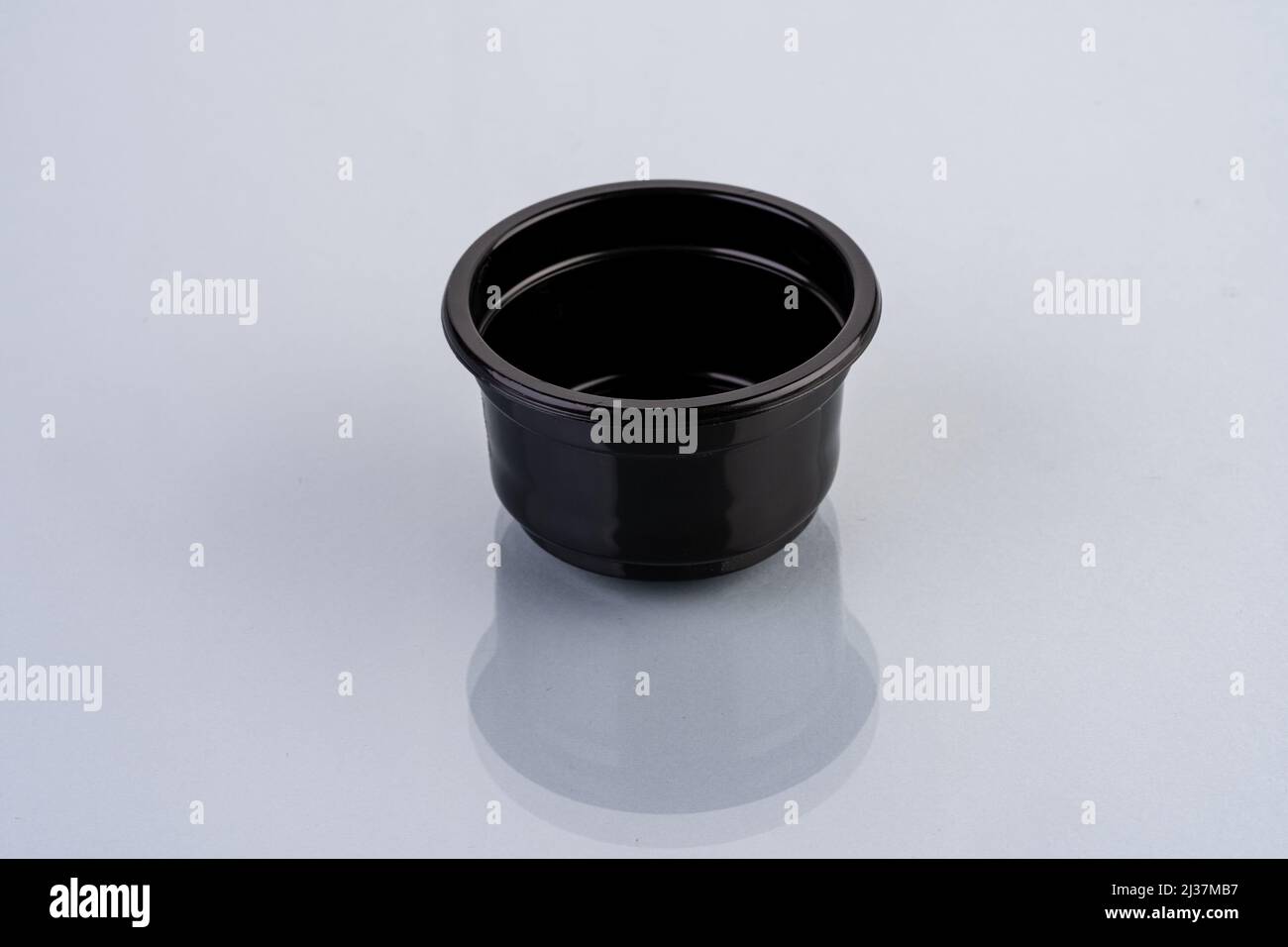 Transparent Plastic container boxes & plates for food & Salad of ...