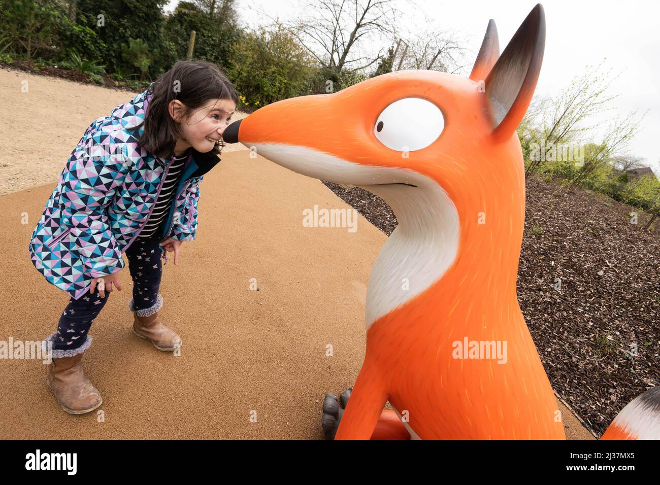 EDITORIAL USE ONLY Member of Twycross Zoo, Lily-Jean Morales, seven ...
