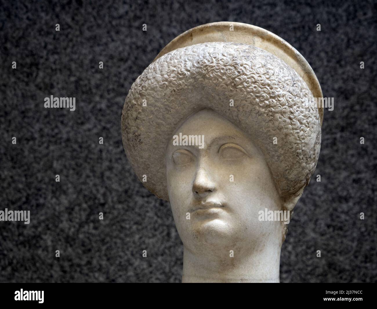 old marble roman figure sculpture statue detail Stock Photo - Alamy