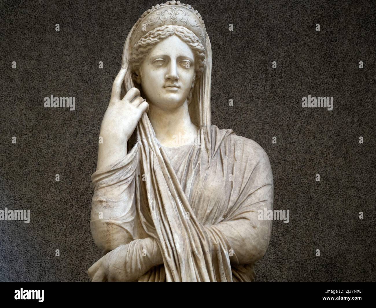 old marble roman figure sculpture statue detail Stock Photo - Alamy