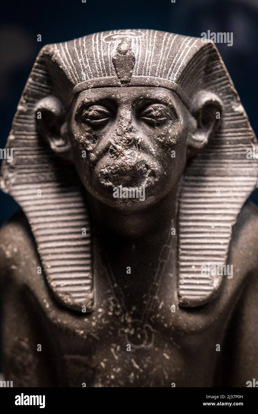 statue of Pharaoh Senuseret III, greywacke, 12th dynasty, reign of ...