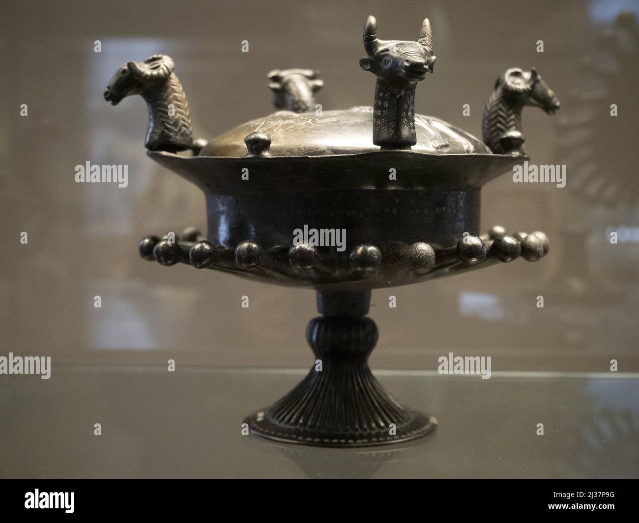 Antiquities item hi-res stock photography and images - Alamy