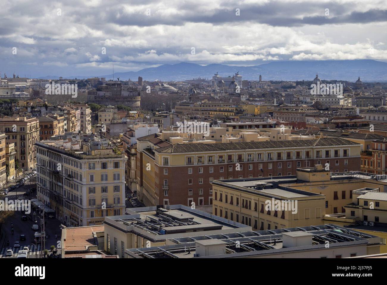 Roma aerial view hi-res stock photography and images - Alamy
