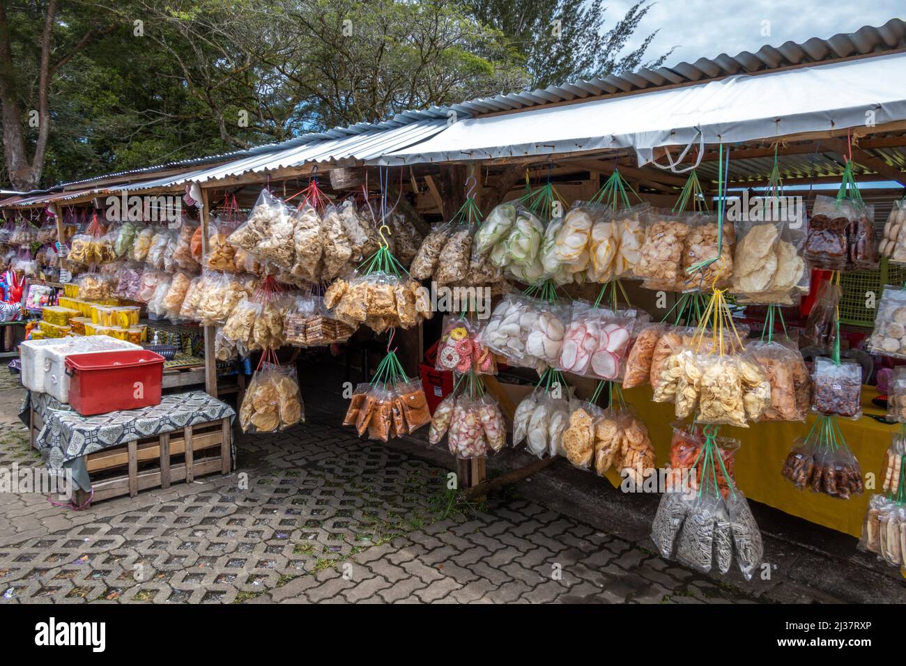 Telaga Air roadside foods stalls, Matang, Sarawak, East Malaysia ...