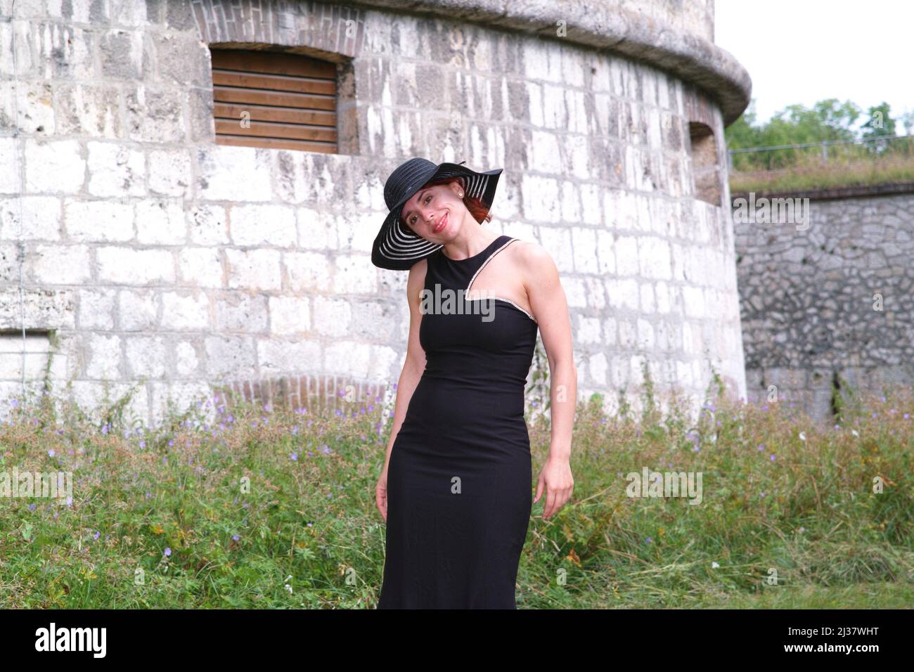 Form fitting dress happy hi-res stock photography and images - Alamy