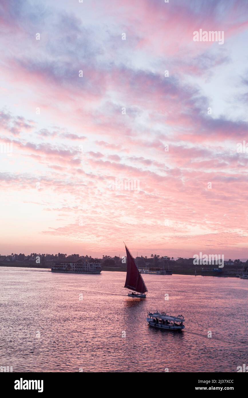 Nile river at luxor hi-res stock photography and images - Alamy