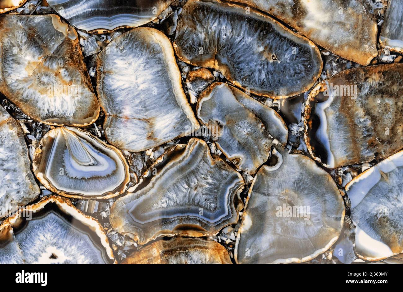 Porcelain stoneware with natural quartz pattern in section. Decorative ...