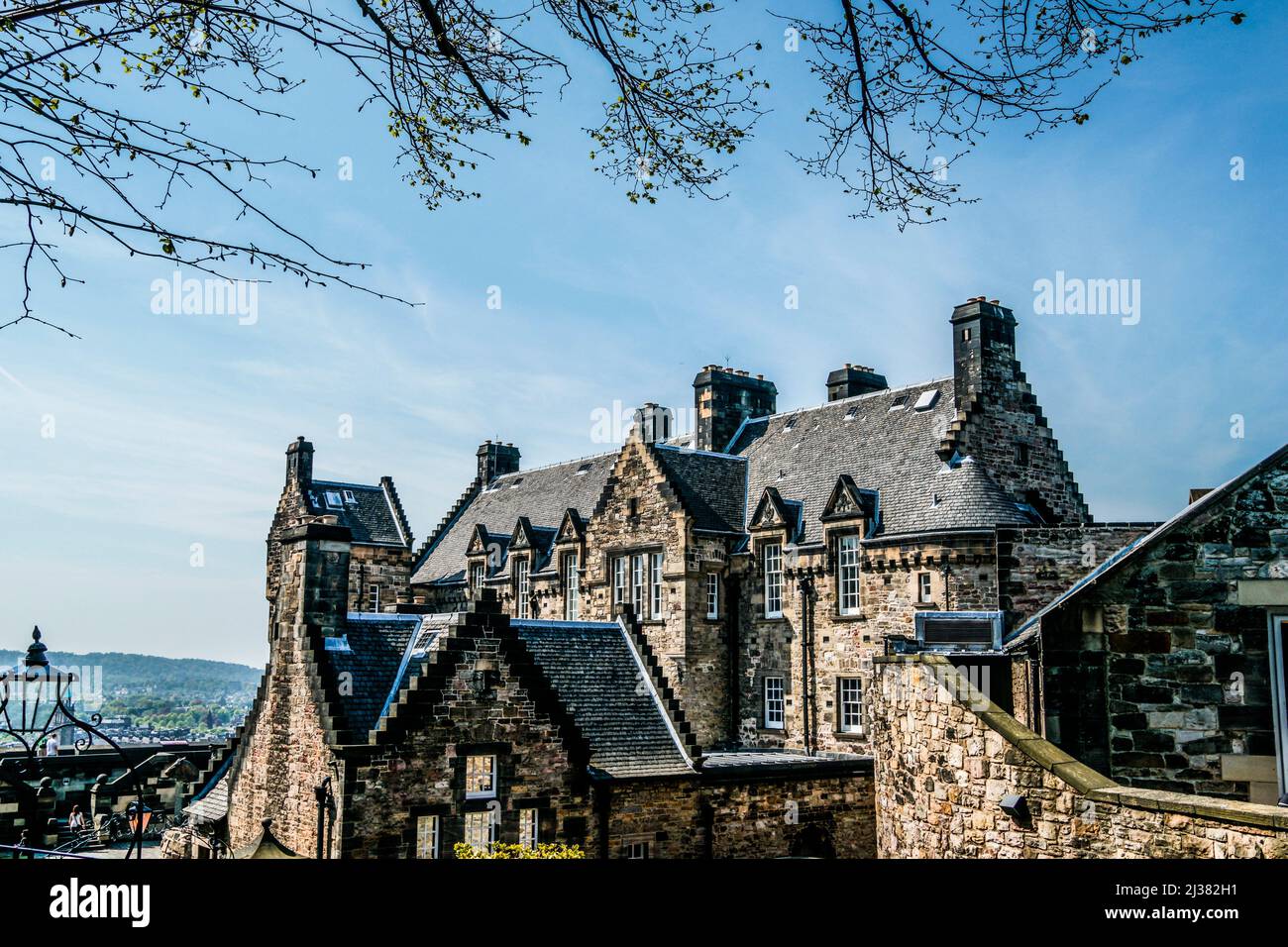 Edinburgh castle rock hi-res stock photography and images - Alamy