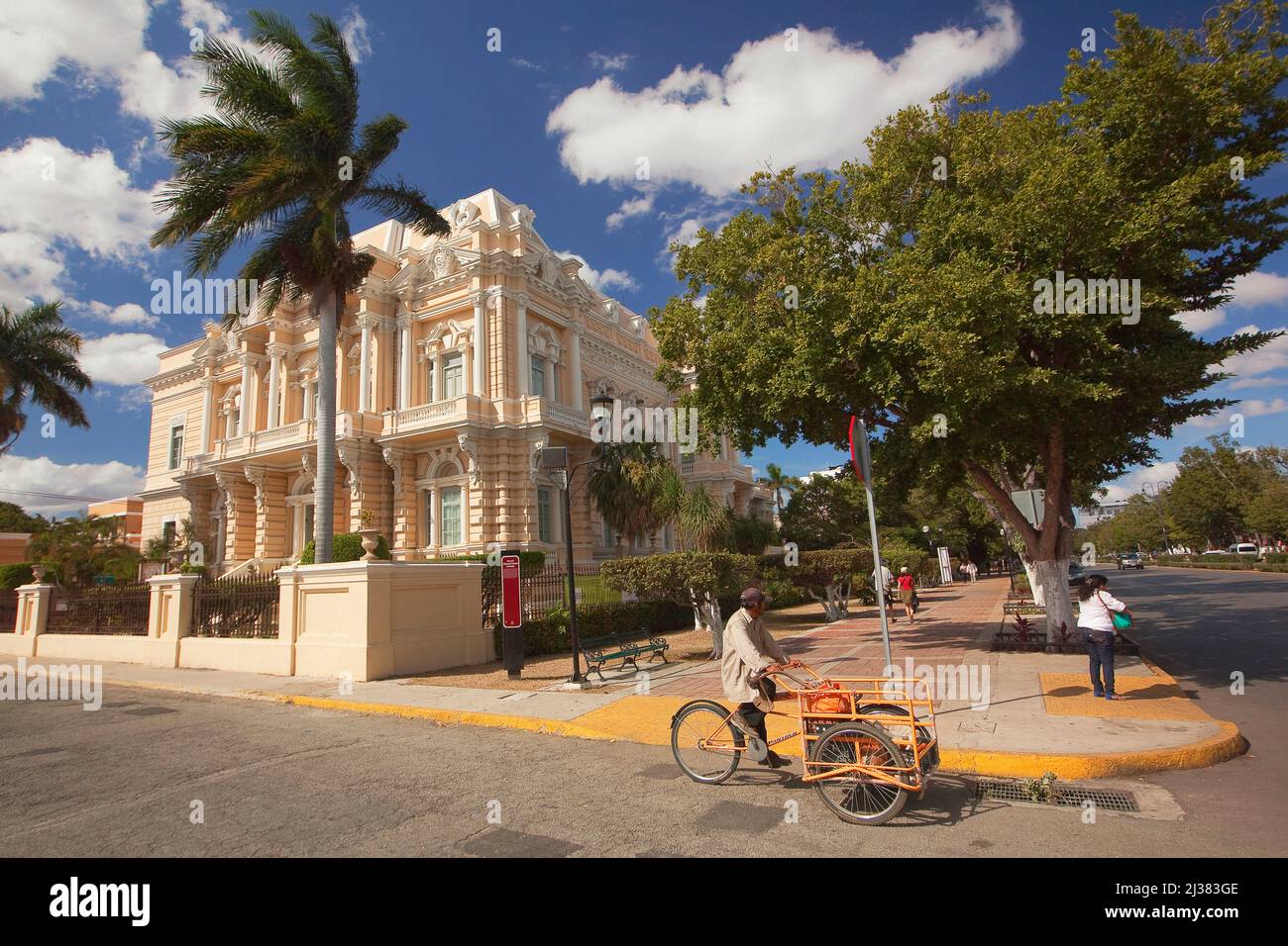 Palacio canton merida hi-res stock photography and images - Alamy