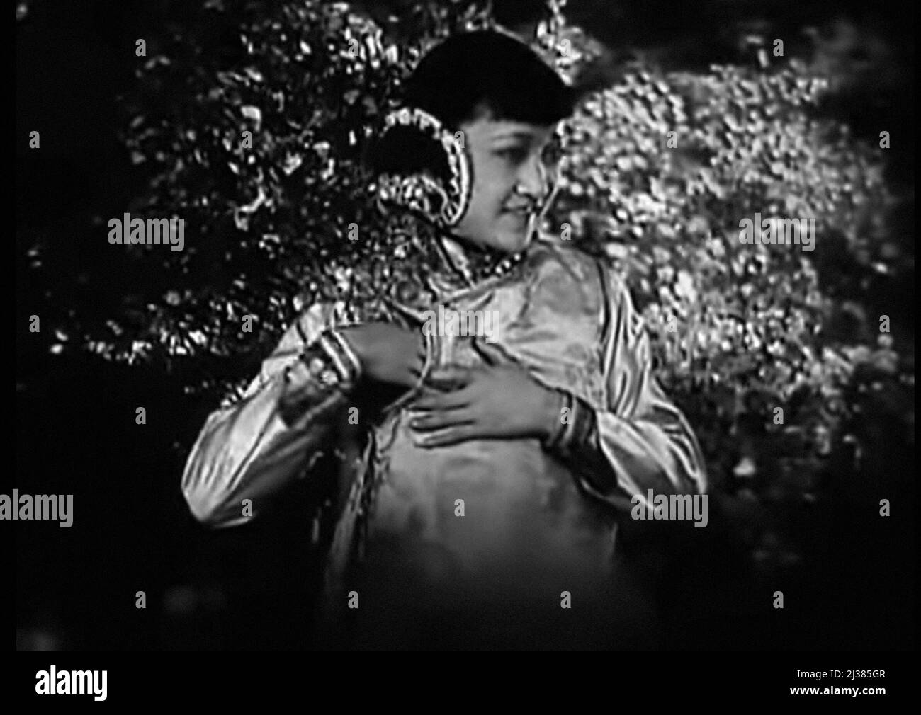 The Toll Of The Sea 1922 starring Anna May Wong directed by Chester M. Franklin (1969 Stock ...