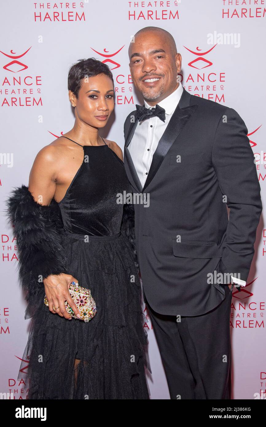 New York, United States. 05th Apr, 2022. Angela Simpson and Scott ...