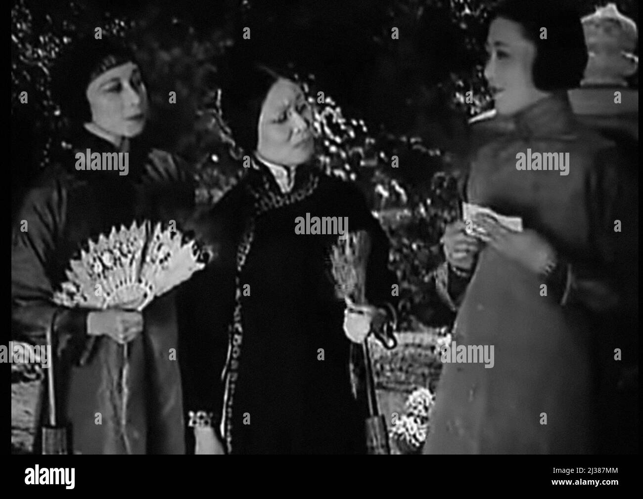 The Toll Of The Sea 1922 starring Anna May Wong directed by Chester M ...