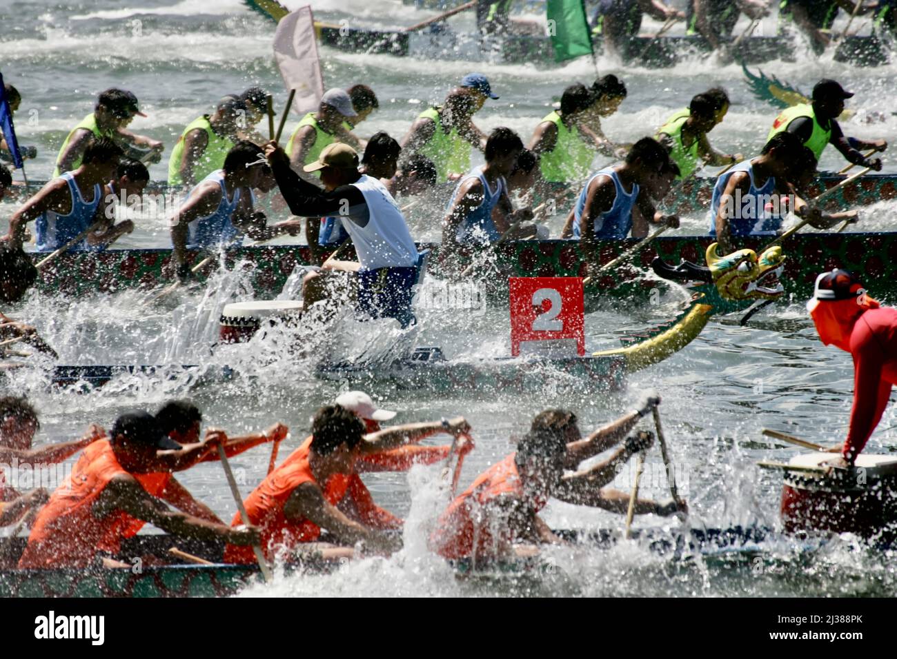 Dragon boat racing in hong hi-res stock photography and images - Alamy