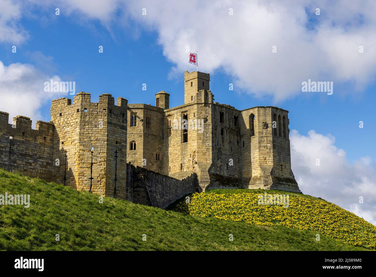 Path to castle hi-res stock photography and images - Alamy