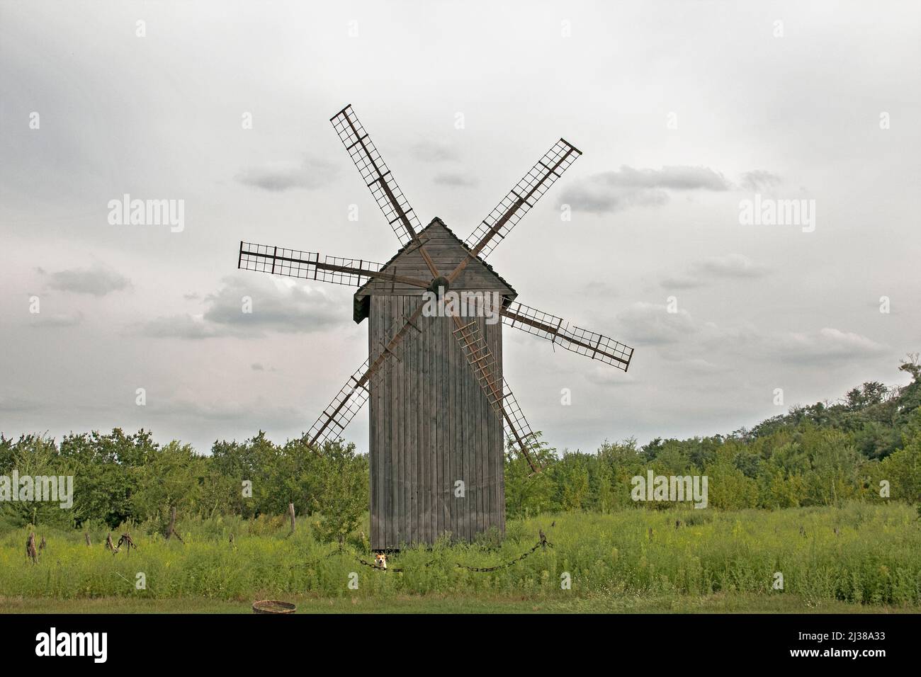 Medieval flour mill hi-res stock photography and images - Alamy