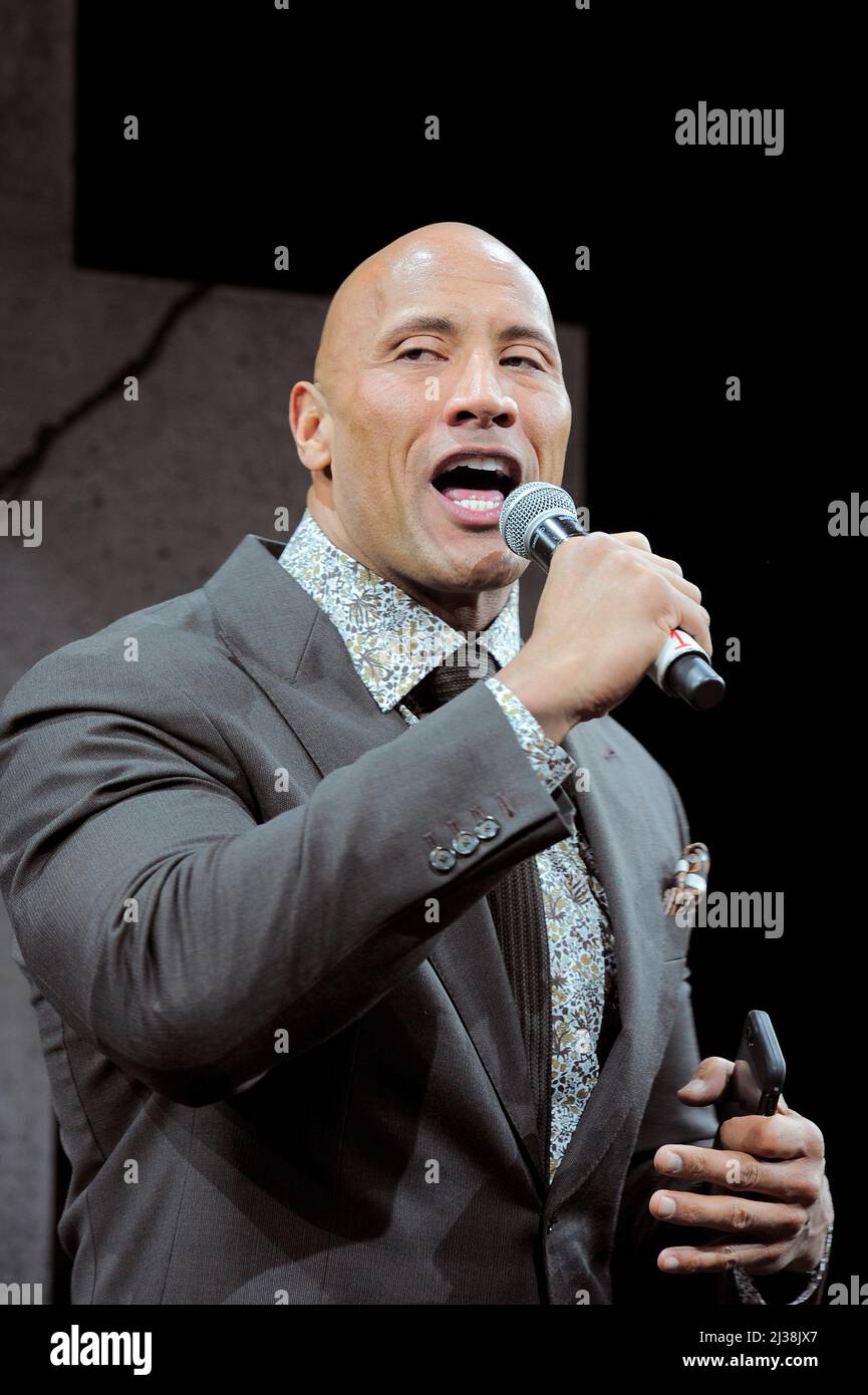 Dwayne johnson the rock hi-res stock photography and images - Alamy