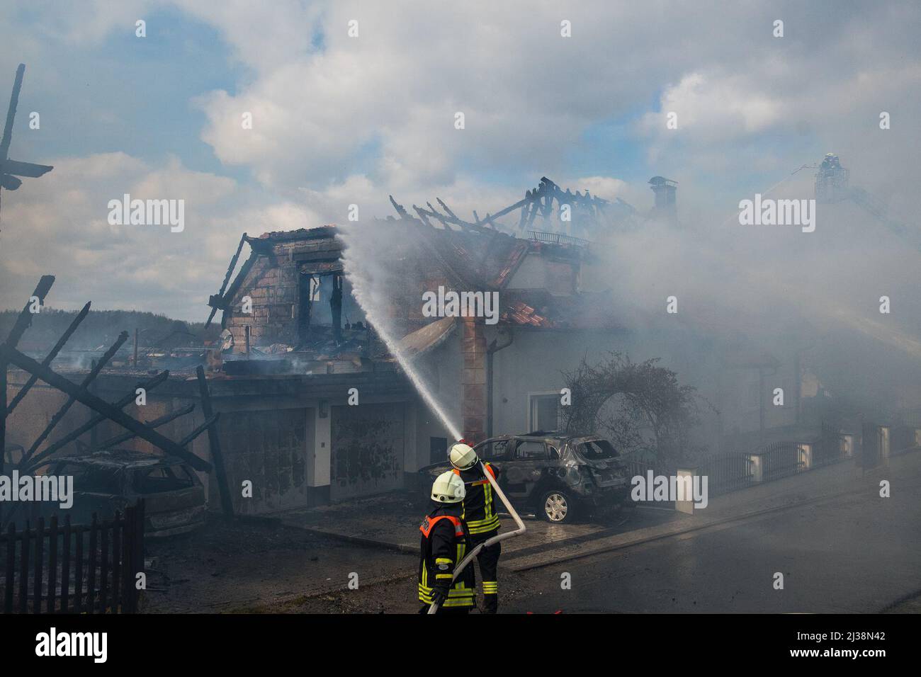Carports hi-res stock photography and images - Alamy