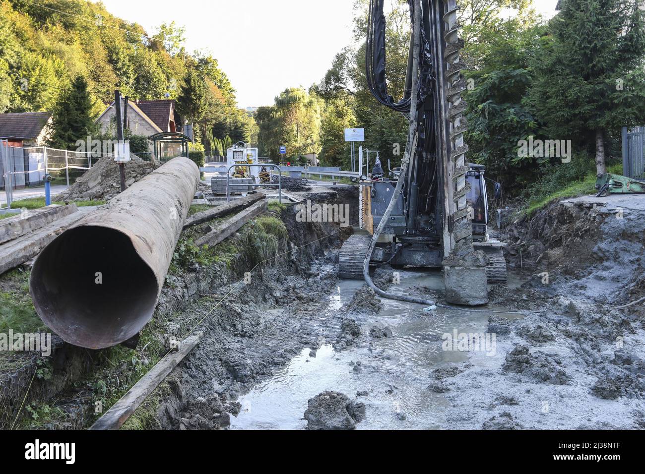 Bridge collapse storm hi-res stock photography and images - Alamy