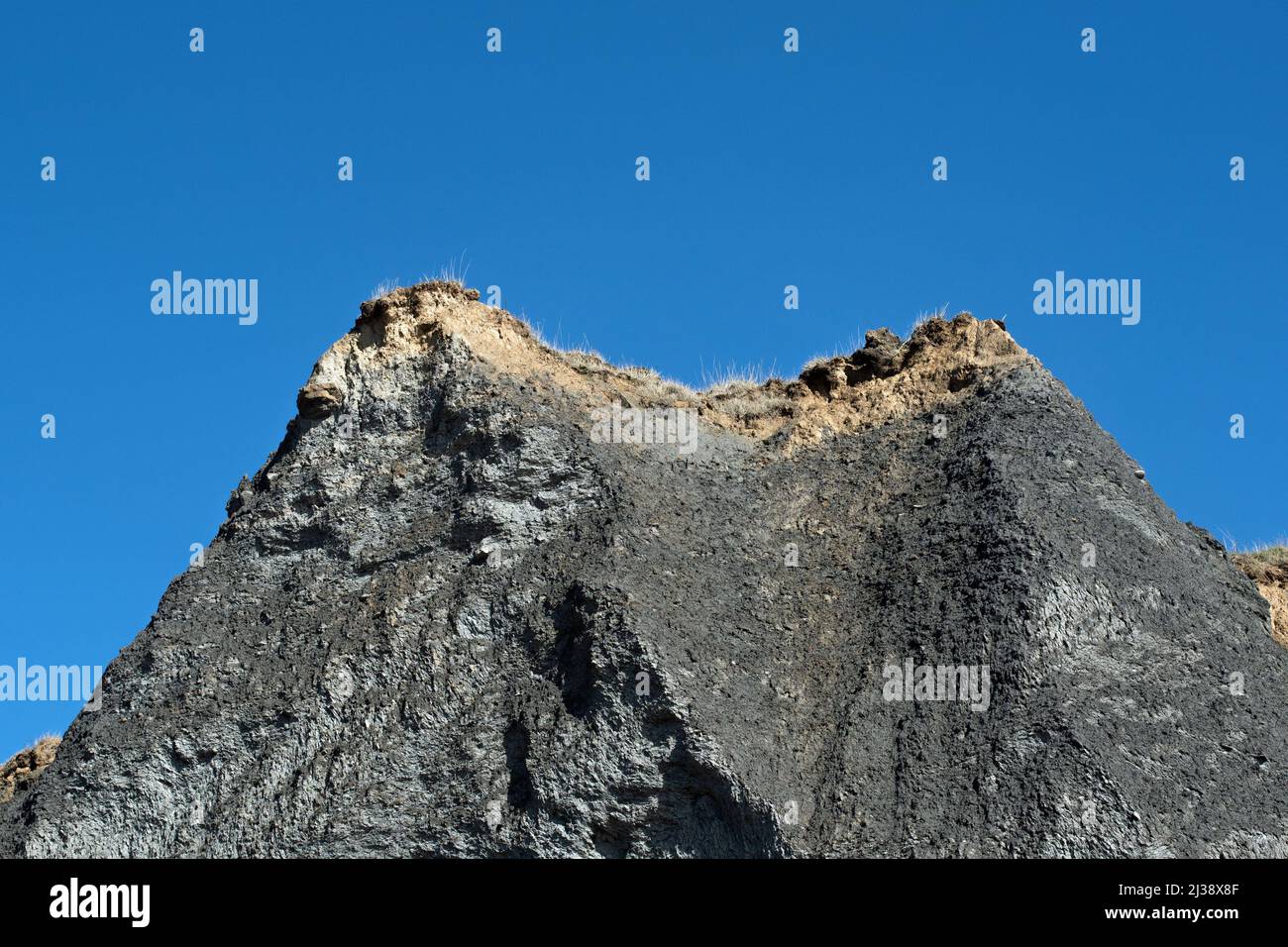 Unstable cliff tops hi-res stock photography and images - Alamy