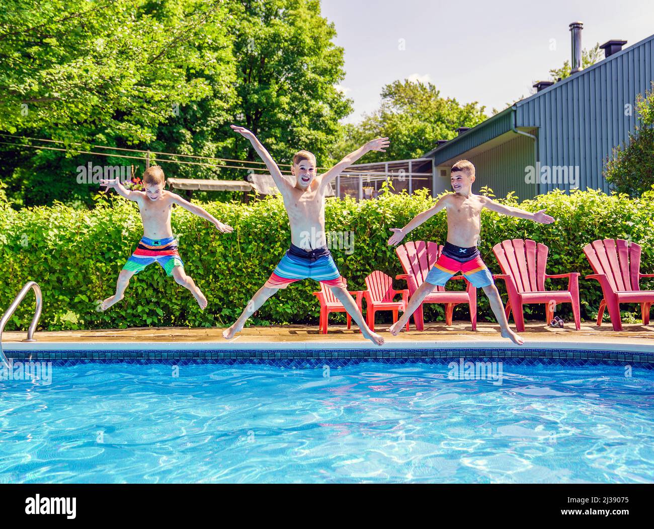 Kids jump inflatables hi-res stock photography and images - Alamy