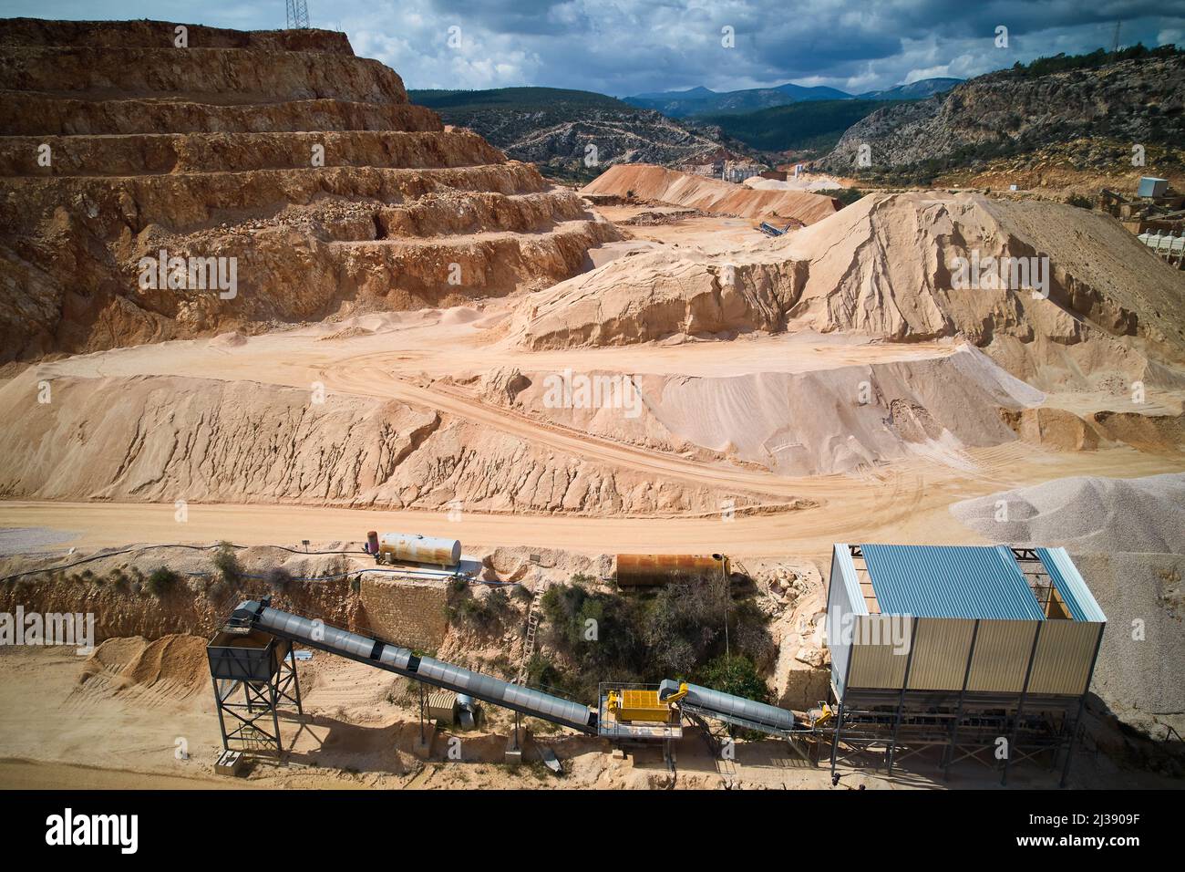 Factory conveyor belt crush hi-res stock photography and images - Alamy