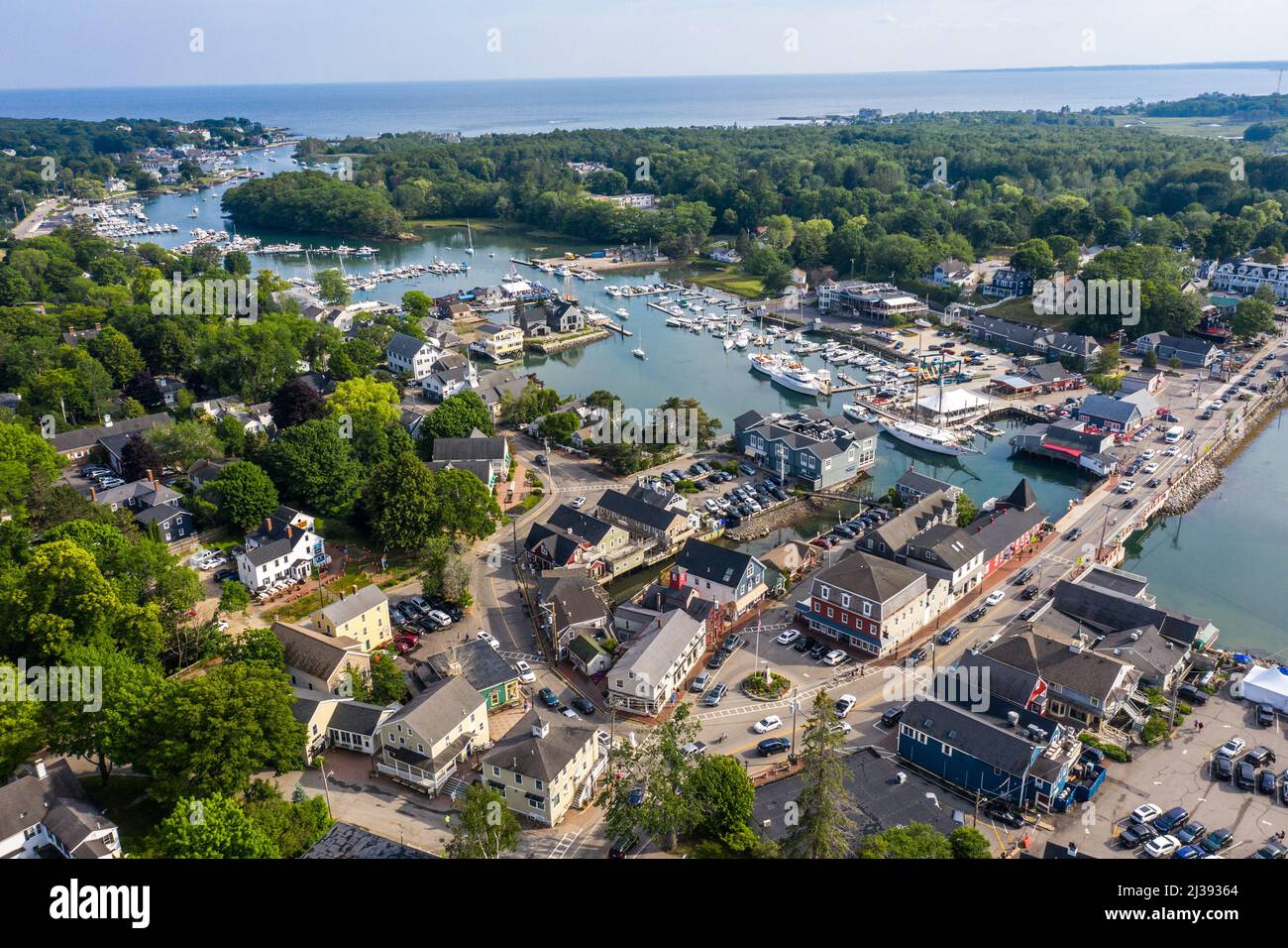 Downtown kennebunkport hi-res stock photography and images - Alamy