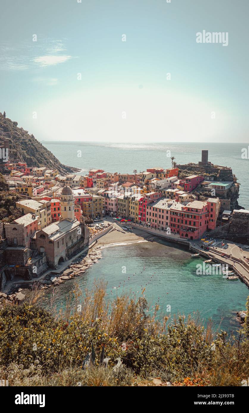 Beach vernazza from cinque terre hi-res stock photography and images ...