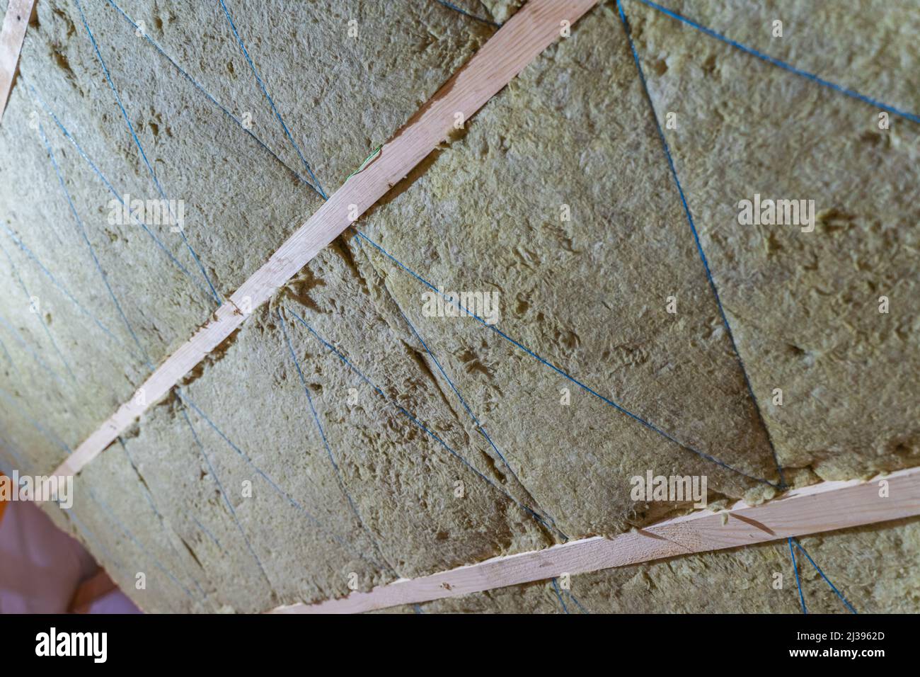 The roof is insulated with mineral sheet insulation, mineral wool is ...