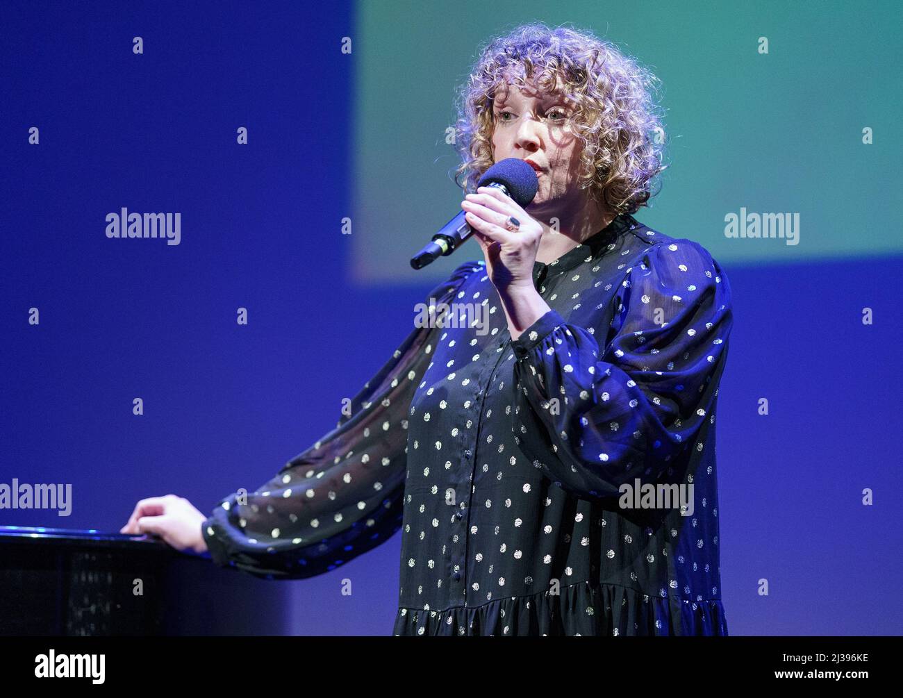 Flee 2022 hi-res stock photography and images - Alamy
