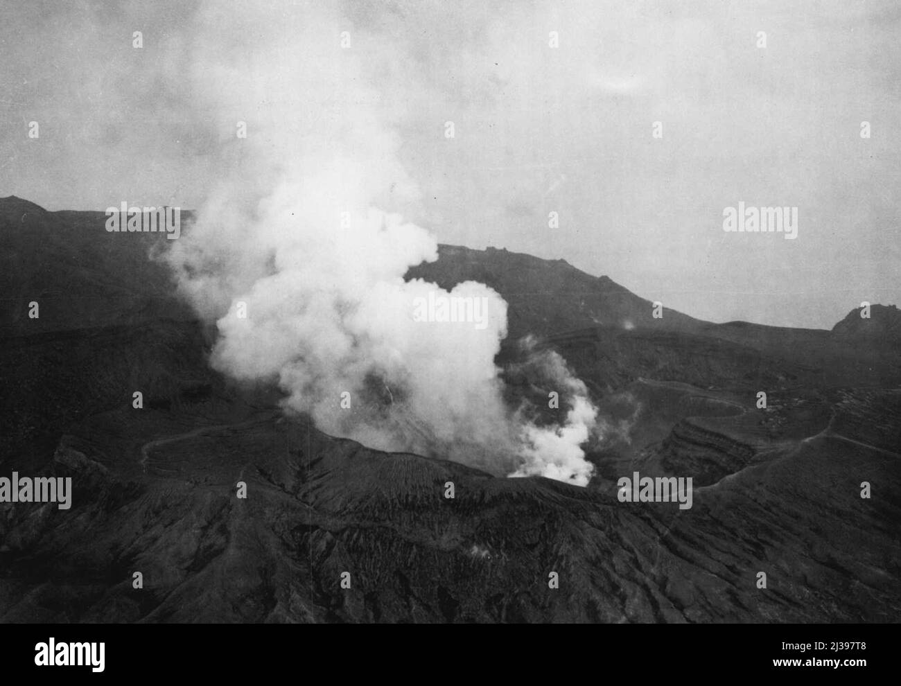 Mount Aso, volcano on the Japanese Island of Kushu, Erupts. April 27 ...